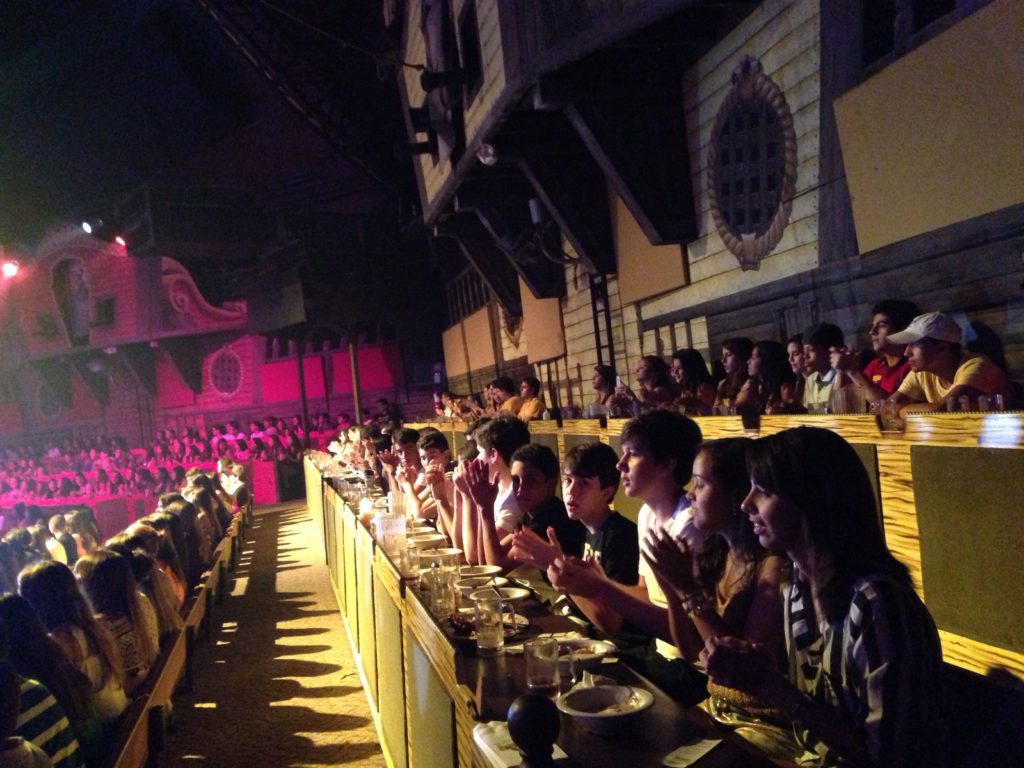 10 of the Best Family Dinner Shows in Orlando - The Family Vacation Guide