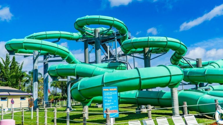 12 of the Best Water Parks in Florida in 2025 - The Family Vacation Guide