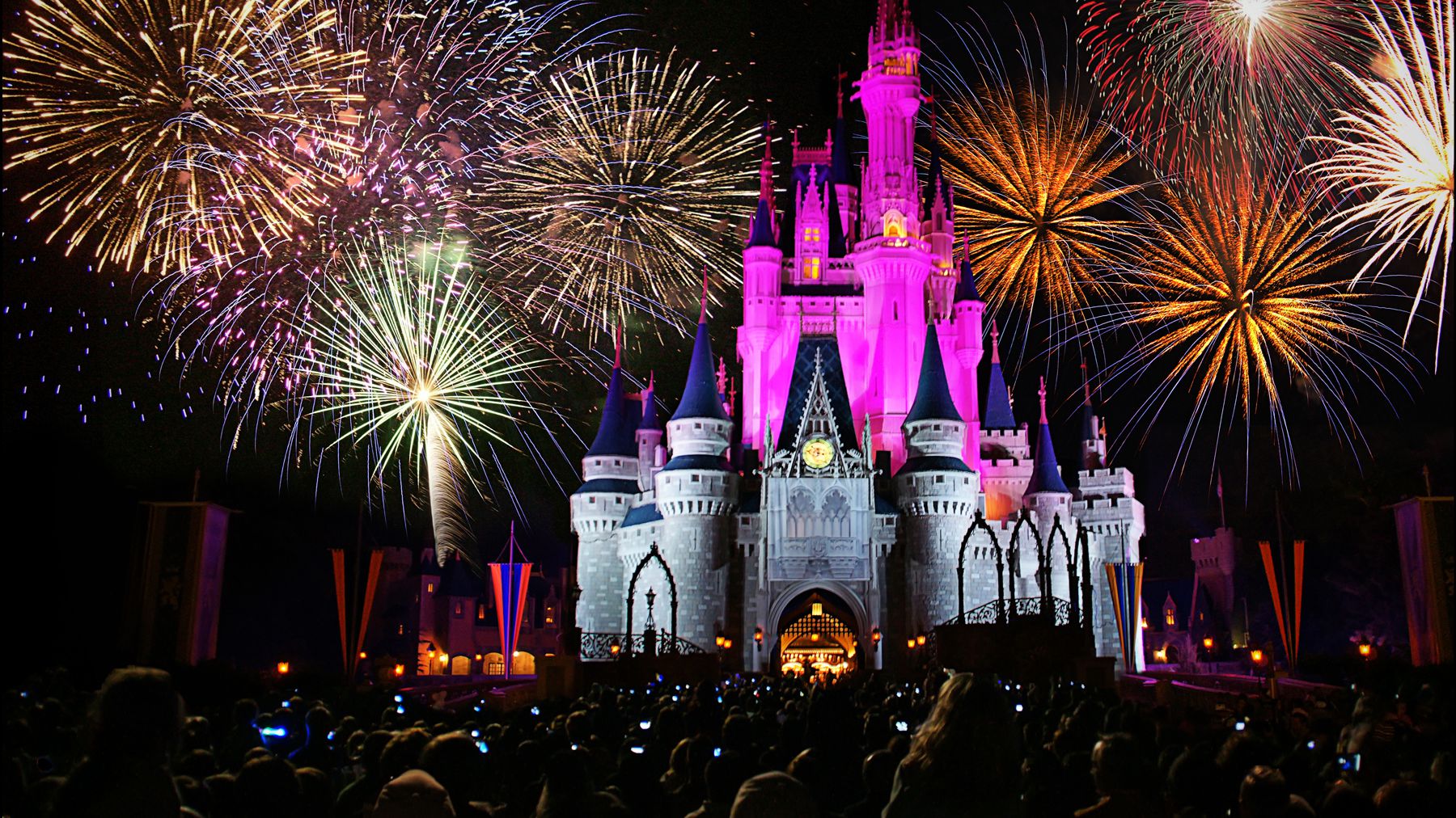 Revealed The Best Place To Watch Magic Kingdom Fireworks The Family 
